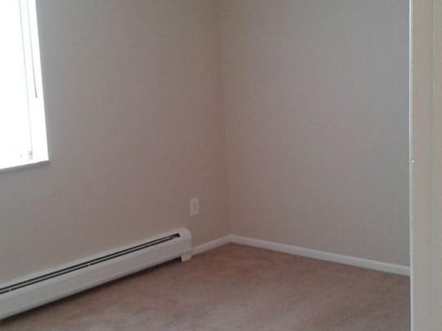 2nd Month rent is FREE and $250.00 off the move in rent! 1 Bedroom Apartment for Rent at 3425 S Marion St, Englewood, CO 80113