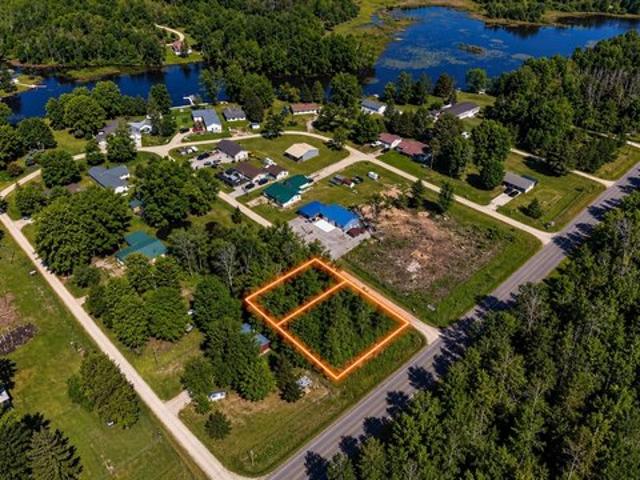 2nd St, Barryton, MI 49305