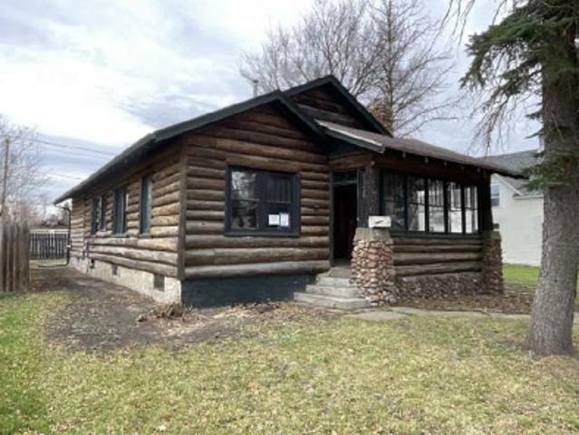 2nd St SW