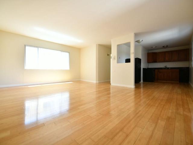 2p008 Lake View East 1 Bedroom Apartment for Rent at 1738 4th Ave, Oakland, CA 94606 Merritt