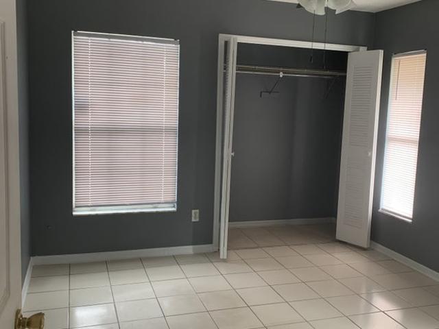 2rooms to rent short or long term