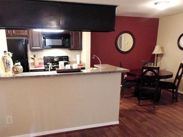 2X2 With Concierge Station