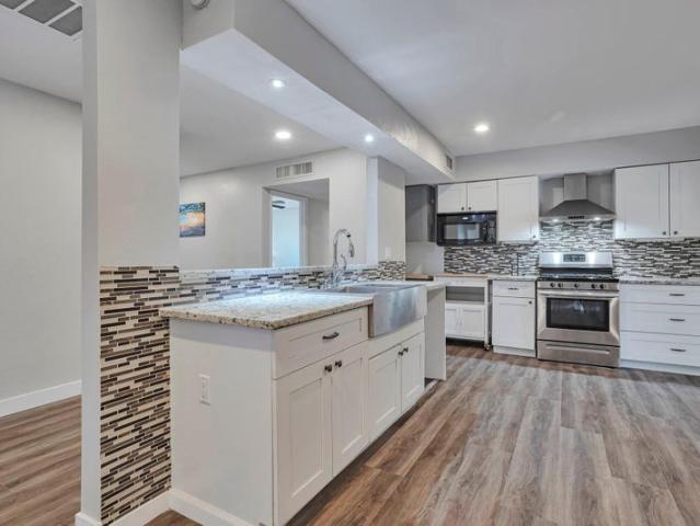2x a Month HOUSEKEEPING, Work Stations in every be