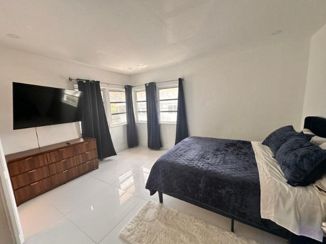 2x bedroom fully furnished avaiable