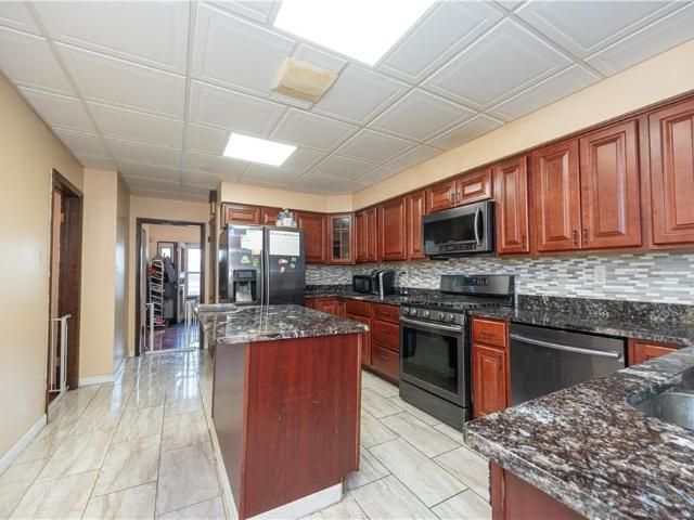 33 5th St, Pittsburgh, PA 15215 | MLS #1720
