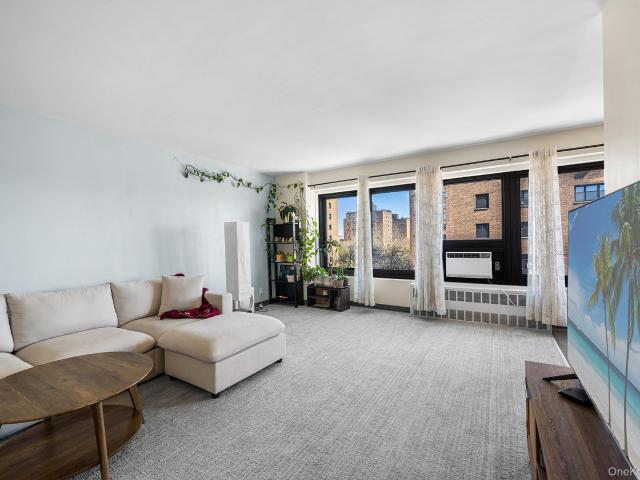33 65 14th Street 8C
