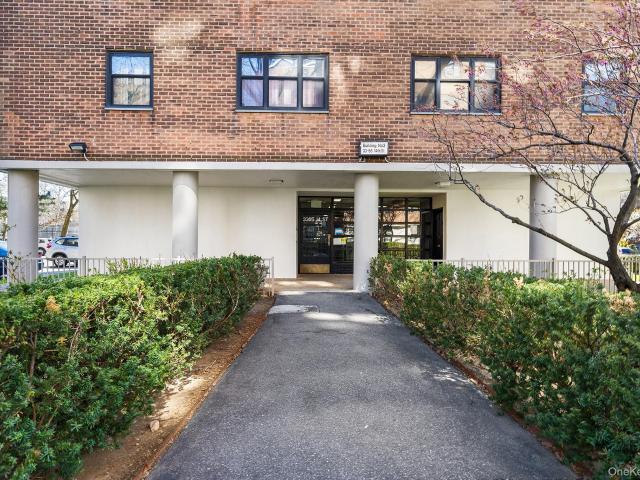 33 65 14th Street, Unit 8C | Compass