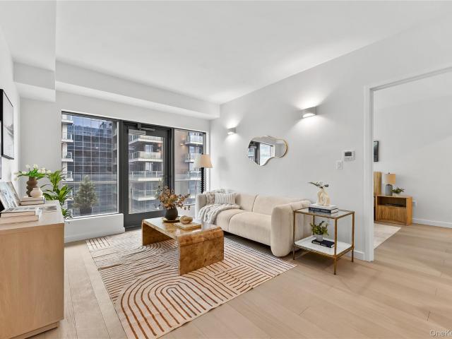 33 71 Prince St 8D