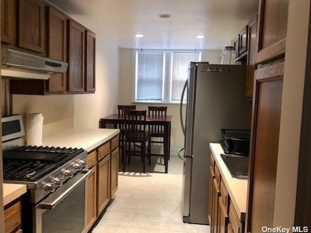 33 09 29 St 1, Astoria, NY