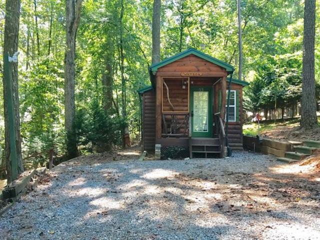 33 16th St, Ellijay, GA 30540