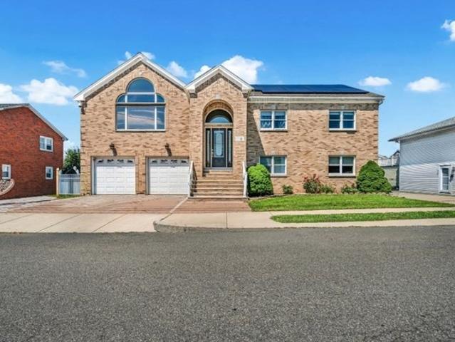 33 Tedford Ave, Revere, MA 02151