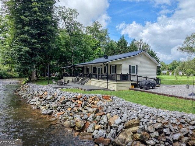33 Tusquitte Valley Ln, Hayesville, NC 28904