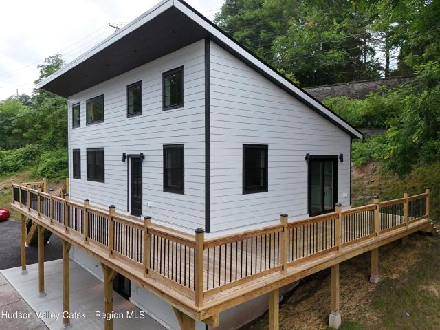 33 Valley Street