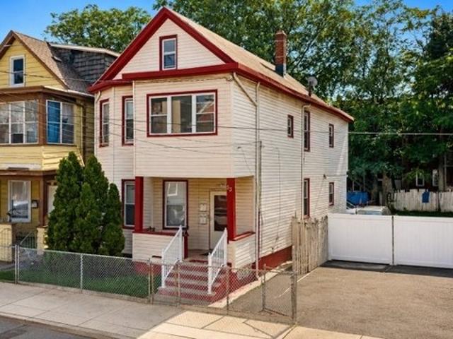 33 Vreeland Ave, Passaic, NJ 07055