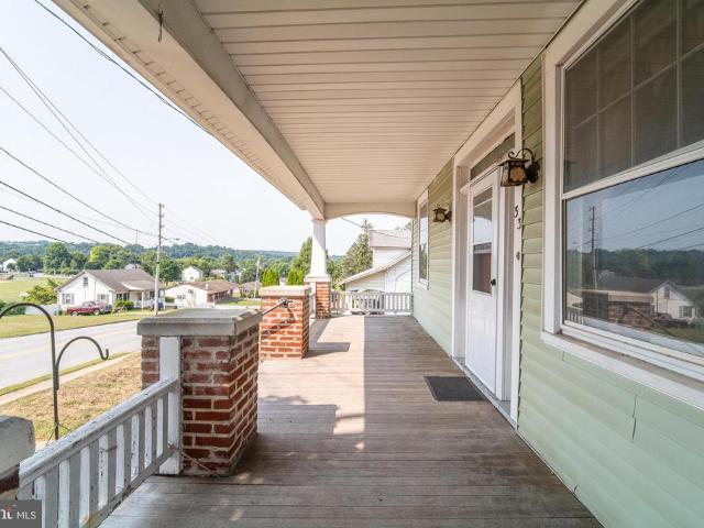 33 W Maple Street