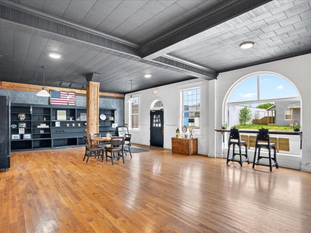 33 W Olive Street