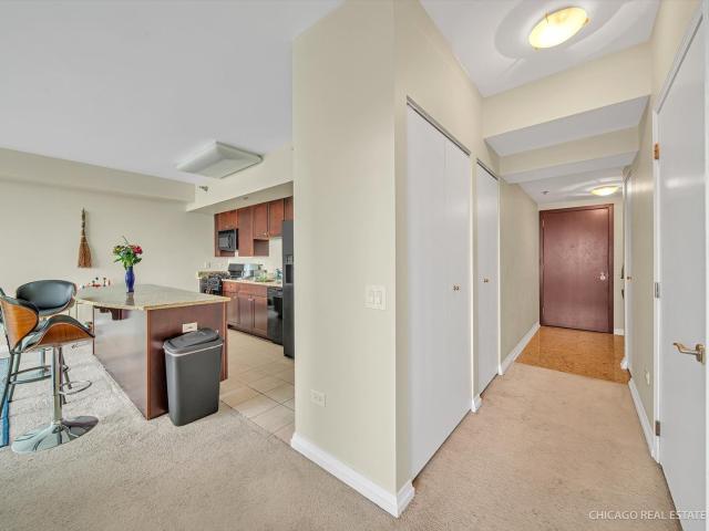 33 W Ontario St, Unit 33I, Chicago, IL 60654 | Compass