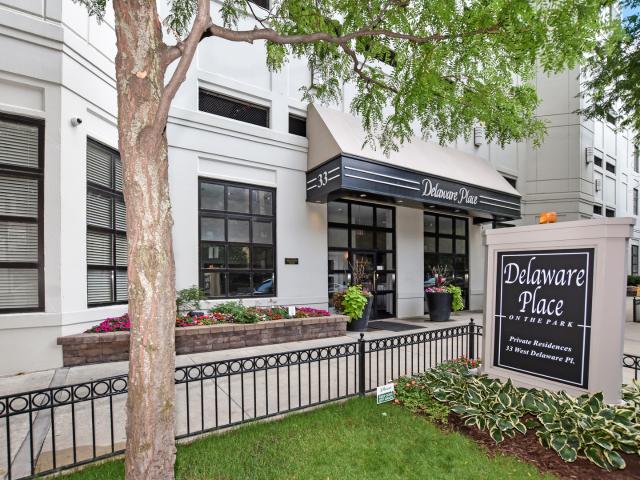 33 w delaware place # 13a