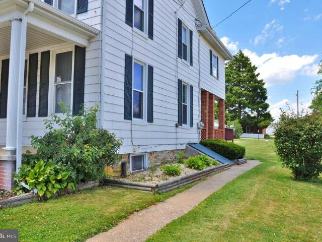 33 W Forrest Avenue