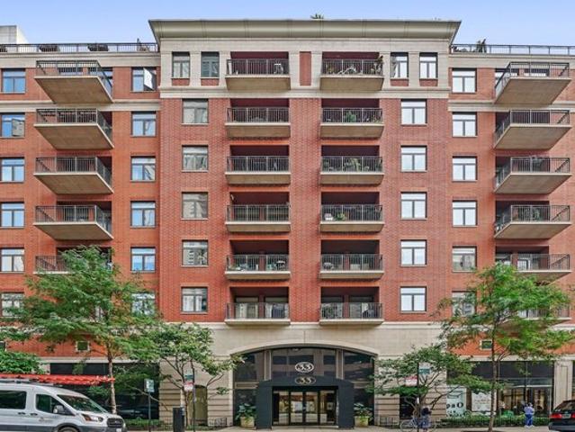 33 W Huron St Apt 413, Chicago, IL 60654