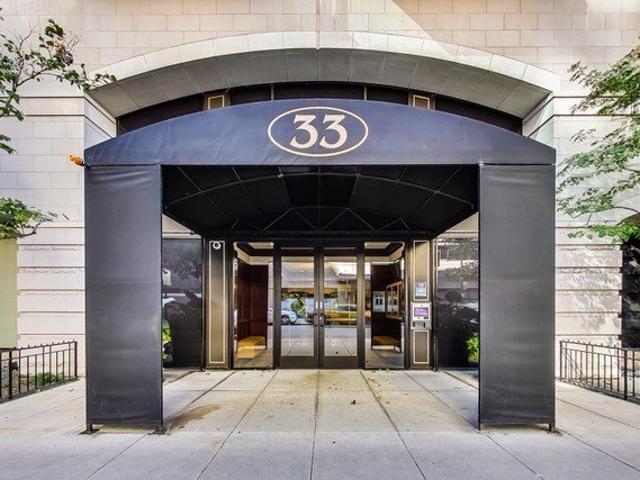 33 W Huron St Apt 502, Chicago, IL 60654