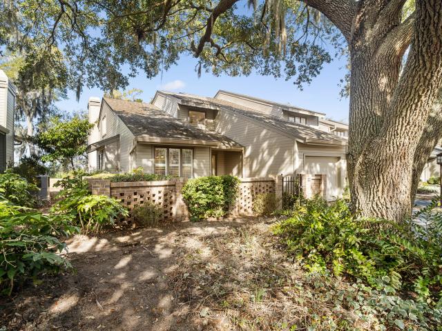 33 Wappoo Creek Place