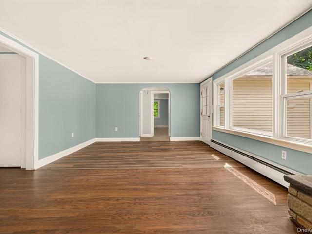 33 Warren Myer Road