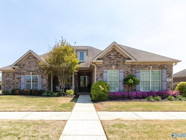 33 Wax Ln SW, Huntsville, AL 35824