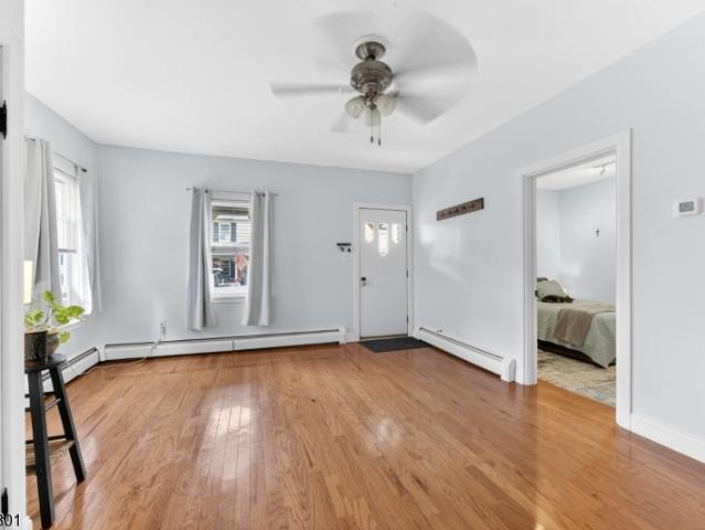33 West St