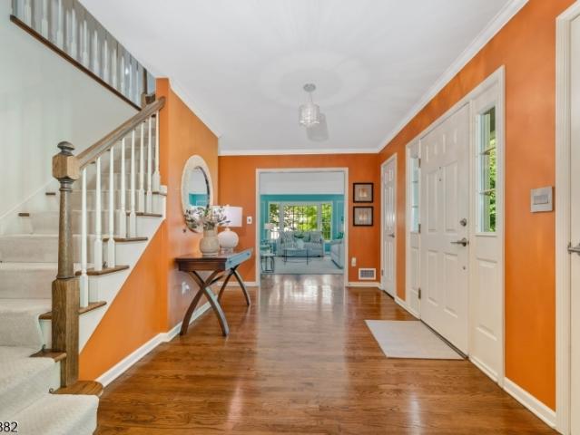 33 Willow Dr
