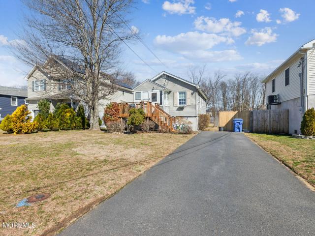 33 Willow St, Port Monmouth, NJ 07758 | MLS #22606 | Compass