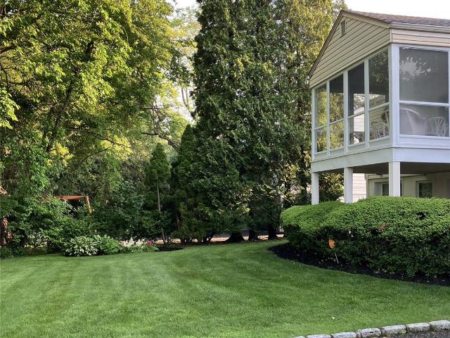 33 Wilmot Circle