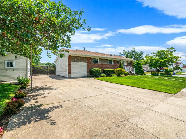 33 Wilshire Drive