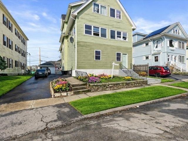 33 Woodford St, Worcester, MA 01604