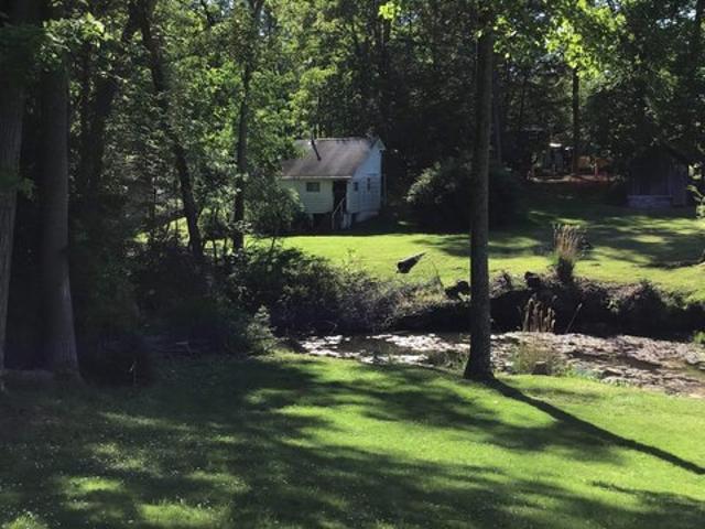 33 Woodhaven Ln, Fairmont, WV 26554