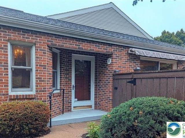 33 Woodland Est, Lebanon, PA 17042