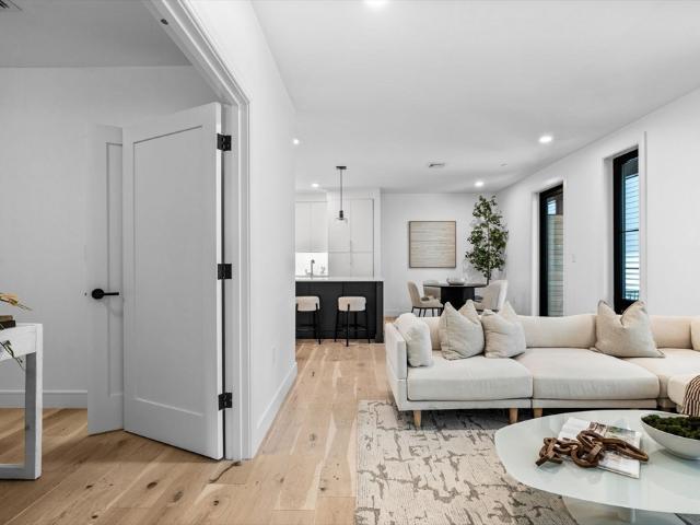 33 A St, Unit 404, Boston, MA 02127 | MLS #73465