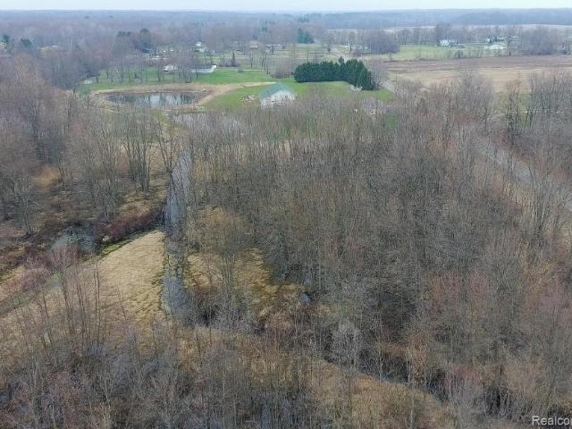33 Acres