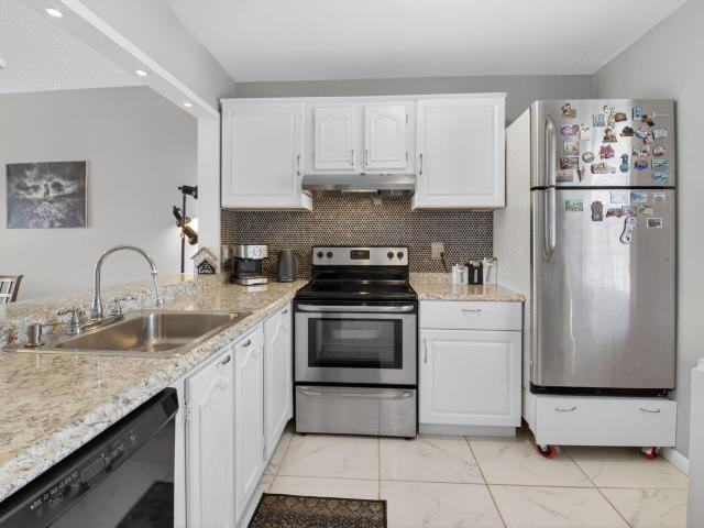 33 Abbey Ln, Unit 207, Delray Beach, FL 33446 | MLS #R11166