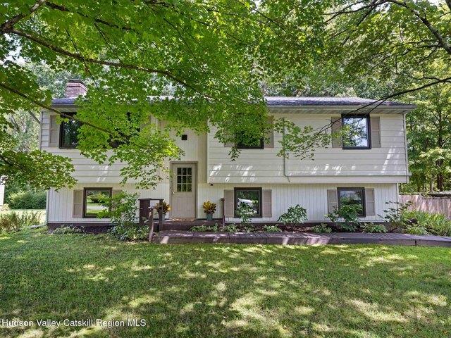 33 Alan St, Stone Ridge, NY 12484