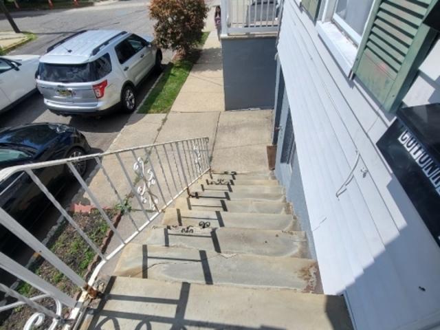 33 Alva St