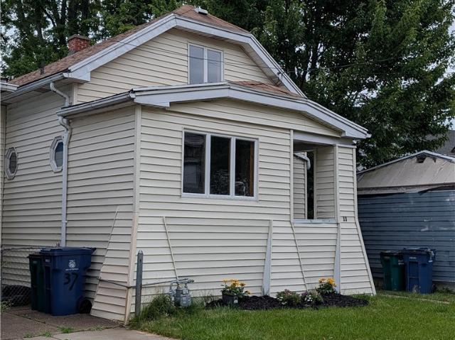 33 Argus Street