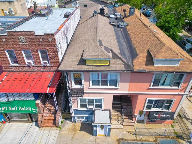 33 Avenue U