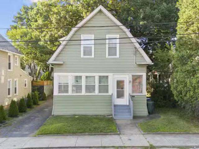 33 BAGGOTT ST, WEST HAVEN, CT 06516 Single Family Residence Fo.