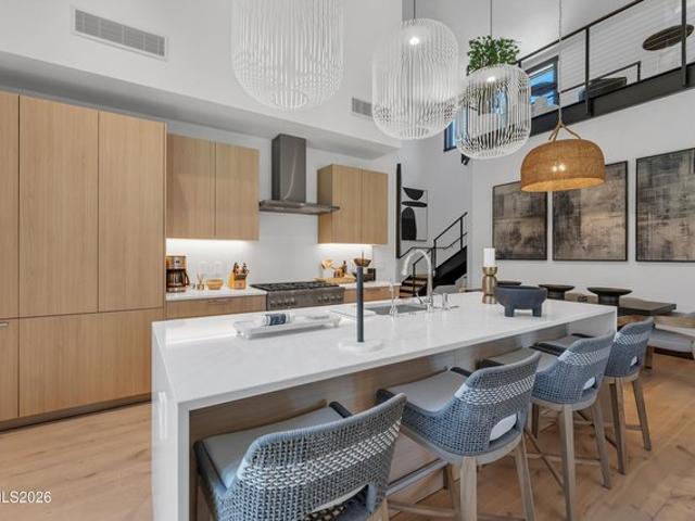 33 Beach Club Dr Unit 507, Stateline, NV 89449