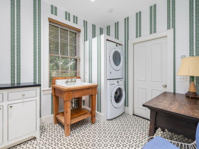 33 Beacon Hill Road, Newport, US, RI