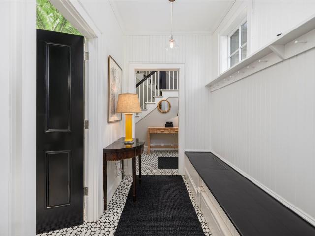 33 Beacon Hill Road