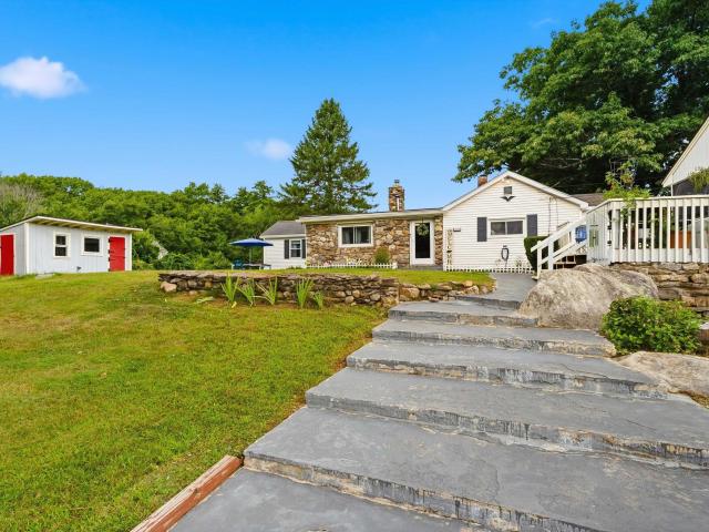 33 Beacon Hill Road