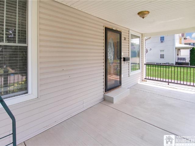 33 Beckman Avenue