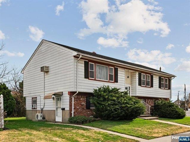 33 Beech St, Little Ferry, NJ 07643